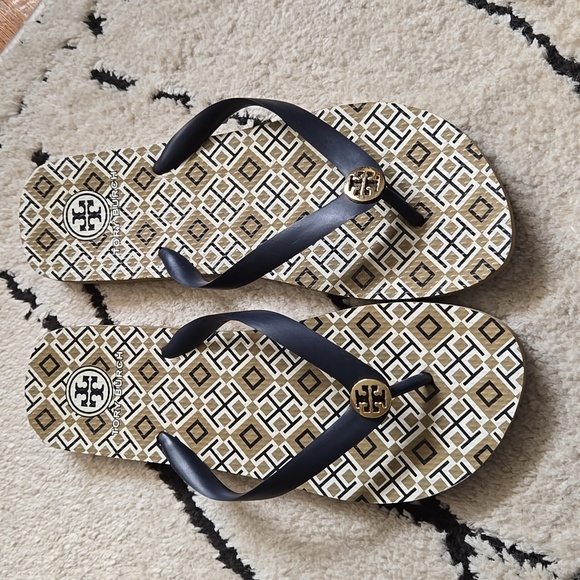 Tory Burch | Shoes | Tory Burch Two Tone Flip Flops Size Large | Poshmark